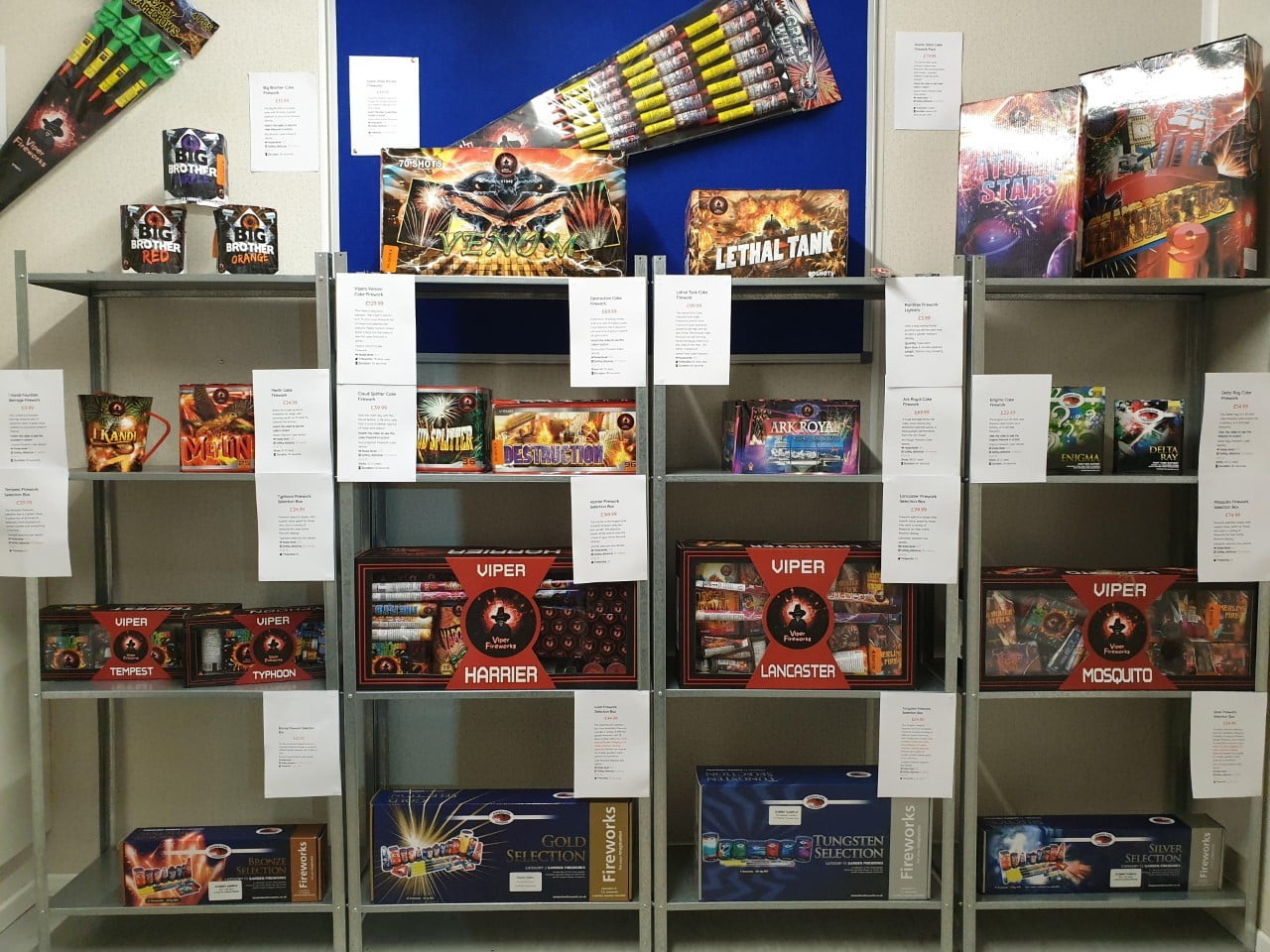 Buy fireworks in Abbots Langley, Herts for delivery, discount fireworks ...